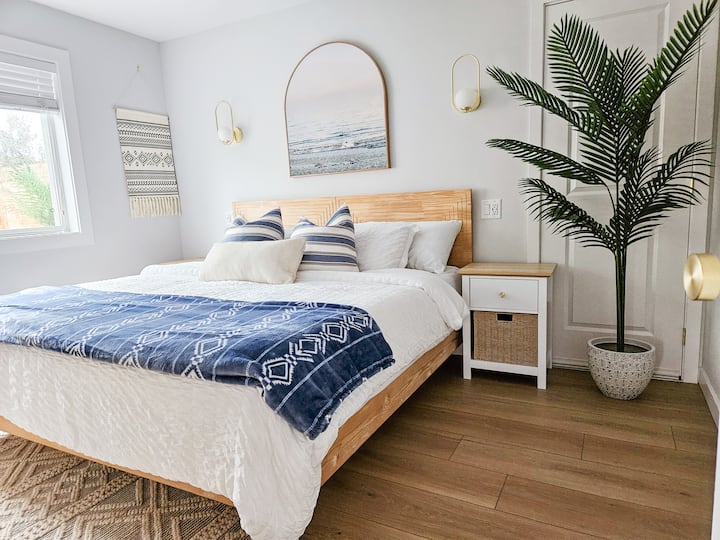 Coast To Peak Suite - Parksville