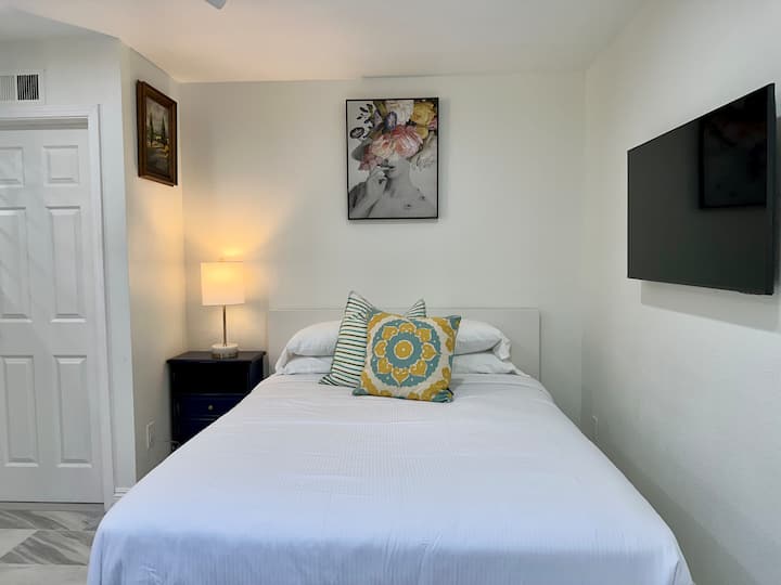 Studio 1 - San Diego, CA