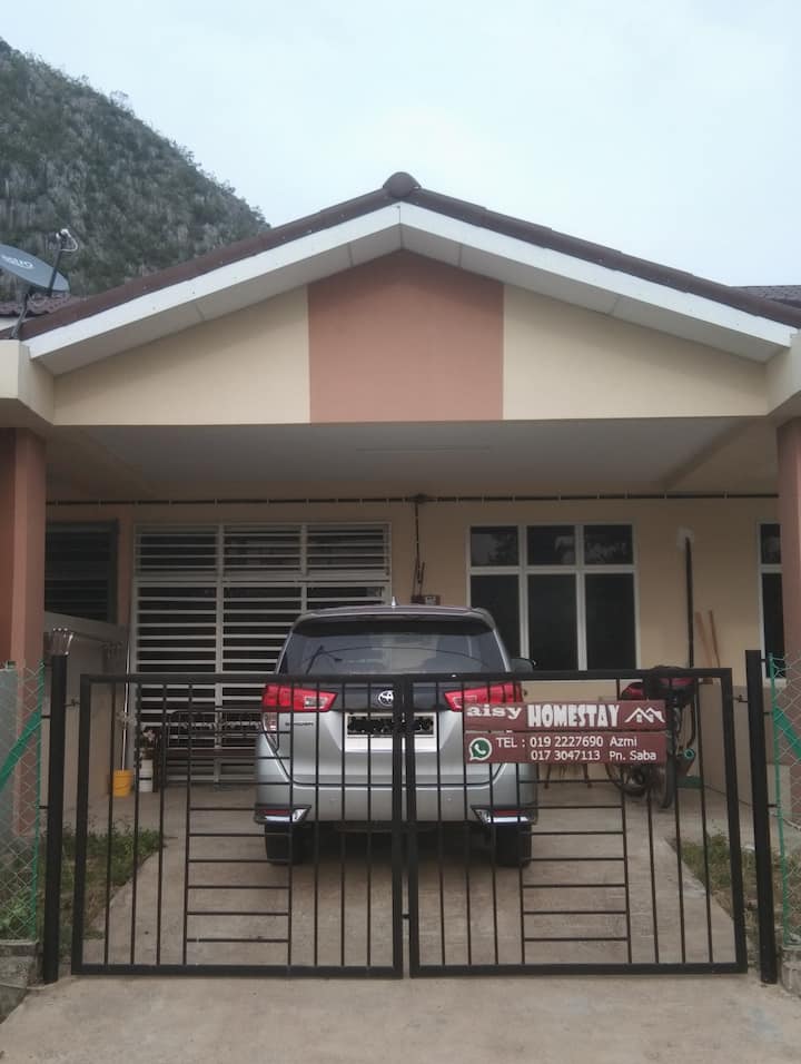 Small House Blend With Nature - Gua Musang