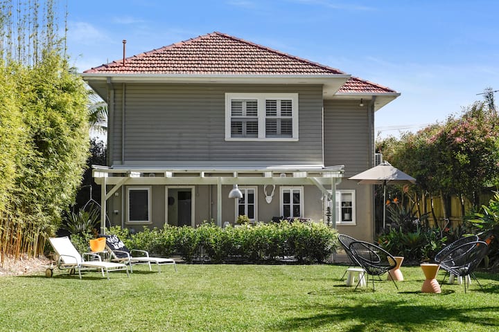 Bella Palm Beach - By Betina King - Church Point