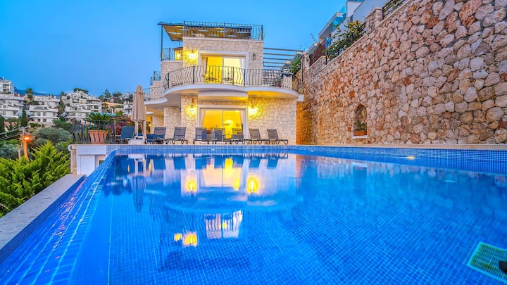 Luxury Villa With Infinity Pool - Kalkan
