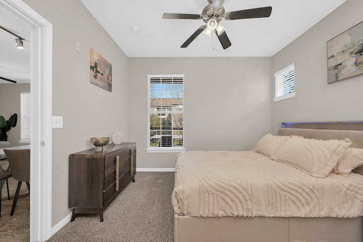 Charming 1br | Easy Access To The Woodlands - The Woodlands, TX