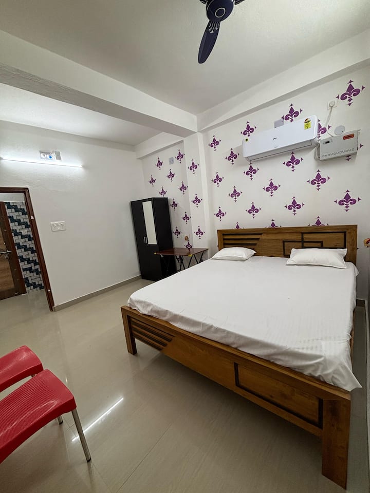 Ac Family Deluxe Room - Bhubaneswar