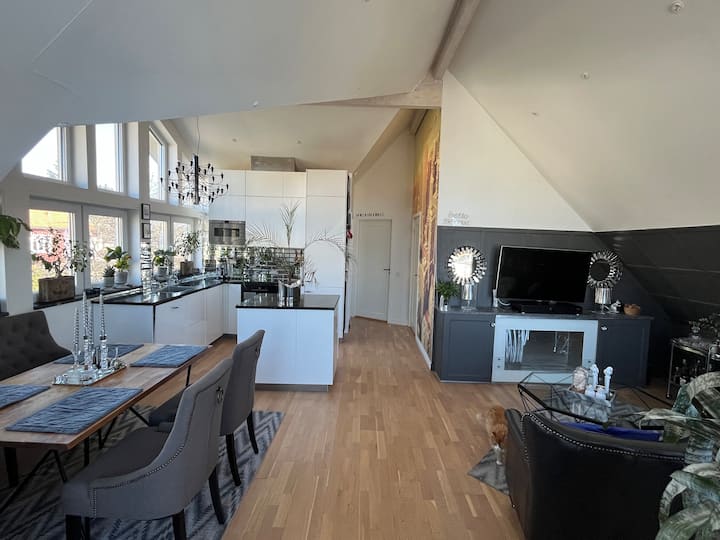 Bright & Modern Retreat - Mölndal