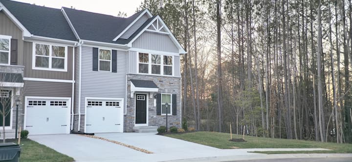 Peaceful & Cozy Stay Near Richmond - Chester, VA