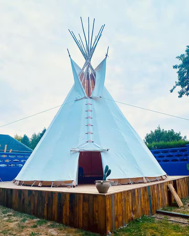 Nuit Insolite-tipi 6/8 Couchages - Pas-de-Calais