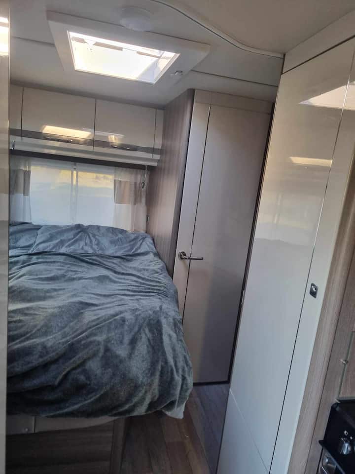 Very Nice Camper With Everything - Reykjavík