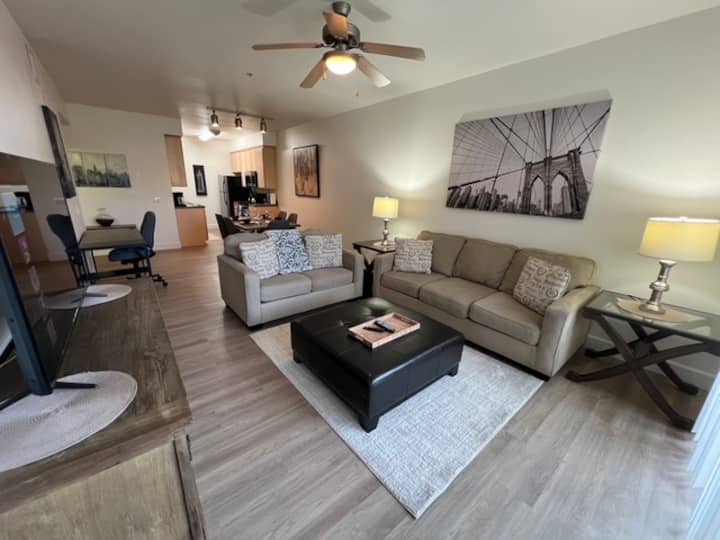 2+2 Renovated San Fdo. Valley - San Fernando, CA