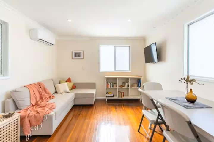 Eagle's Nest - 2 Bedroom Home - Virginia