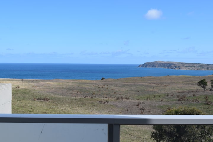 Ocean View Beauty. - San Remo