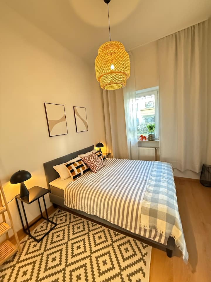 Stylish Renovated Apartment In Central Location - Unterhaching