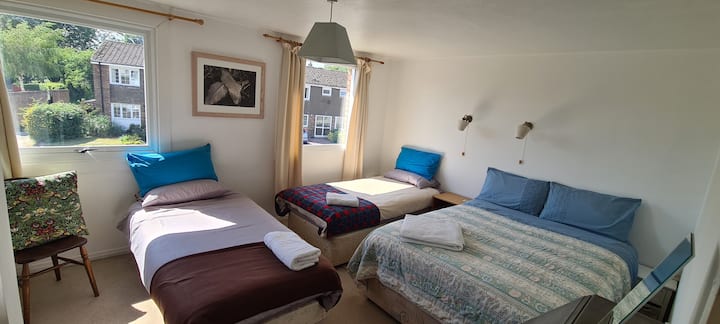 Large Room Sleeps 1 - 4 - West Wittering