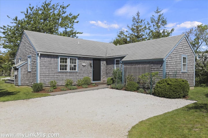 Madaket 3br Gem Close To Millie's/wave - Nantucket, MA