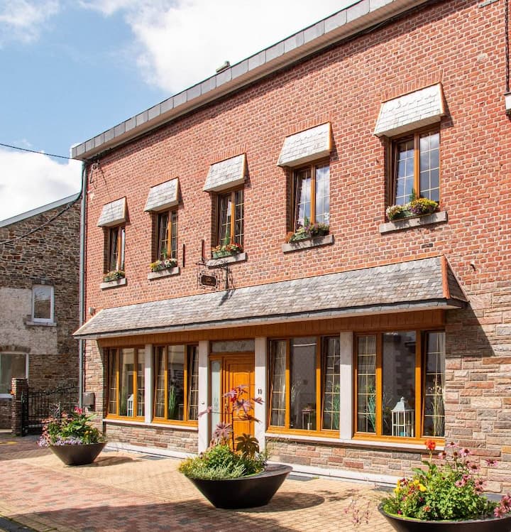 Grand Gite  Pour Groupe Avec Salle De Réceptions - Aachen