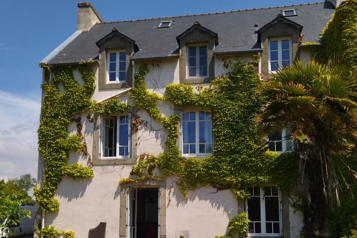 Entre Mer Et Nature:

Saint-anne La Palud - Douarnenez