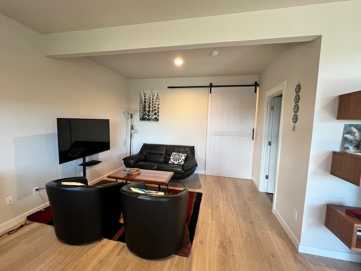 Mt. Suite - Springfield, OR