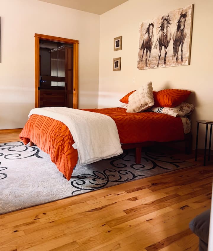 Relax On The Farm In Our Private Guest Suite - Forks, WA