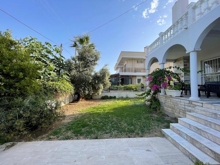 Huzurlu Ferah Ve Tertemiz Bir Ev - Çeşme, Türkiye