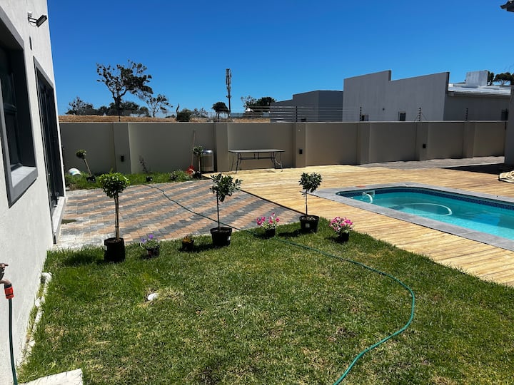 Bokwe's Guest House - Cape Town
