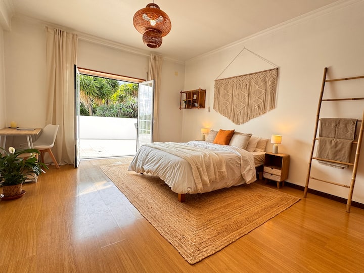 The Nature Room W/ Shared Terrace - Ericeira