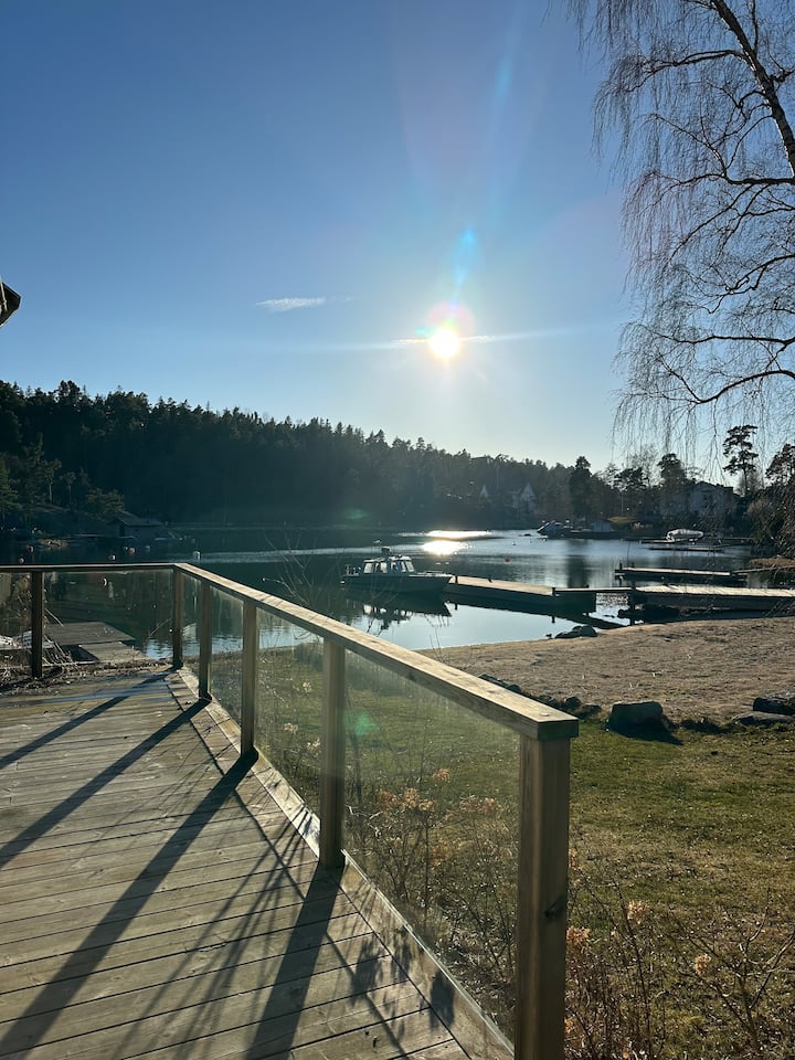 Strandhus På ÄLgö - Saltsjöbaden
