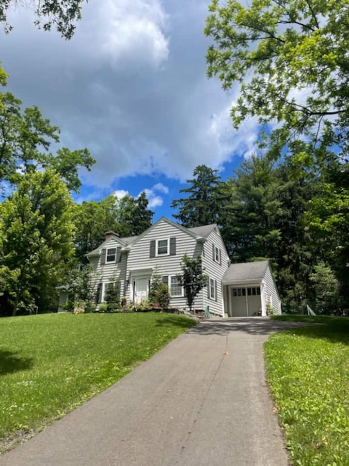 Elegant House - Ithaca, NY