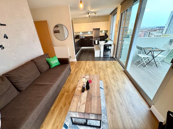 Stylish 2br 2bath, Balcony Views, Stratford, Abba - 格林威治