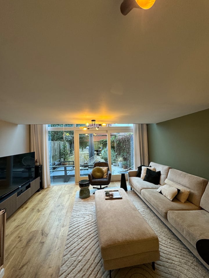 Moderne Woning In Centrum Breda - Bréda