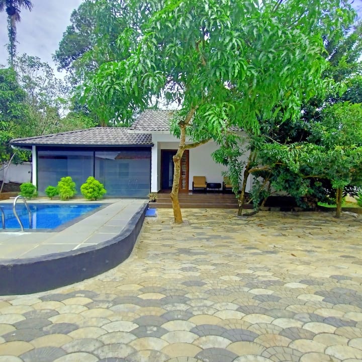 Empire Private Pool Villa - Wayanad