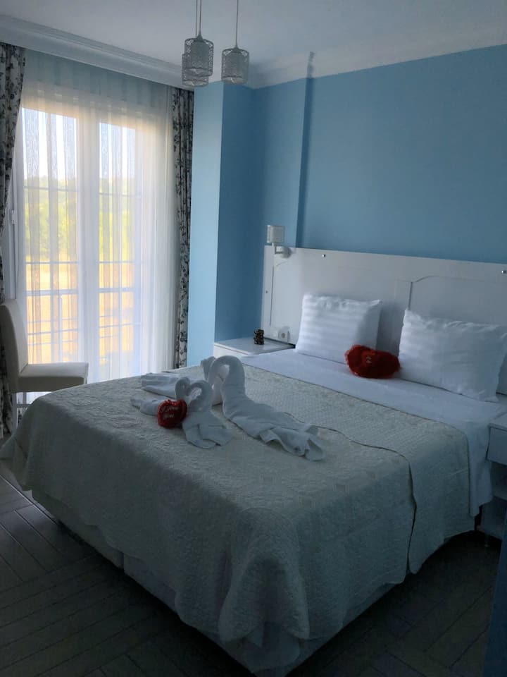 Ağva Sahilde Klimalı Otel Odası - Turkije