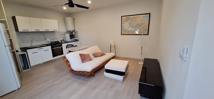 Maisonnette Cosy Avec Jardinet - Nouméa