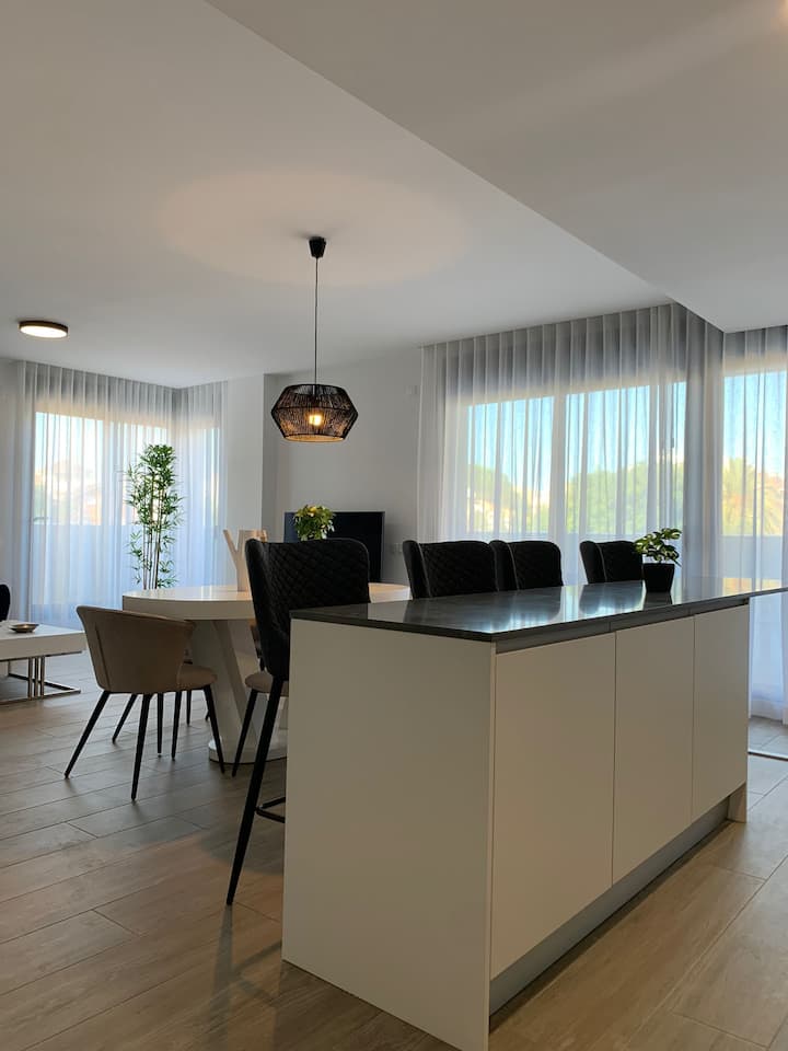 Apartamento De Lujo Moderno Frente Al Mar - Alicante