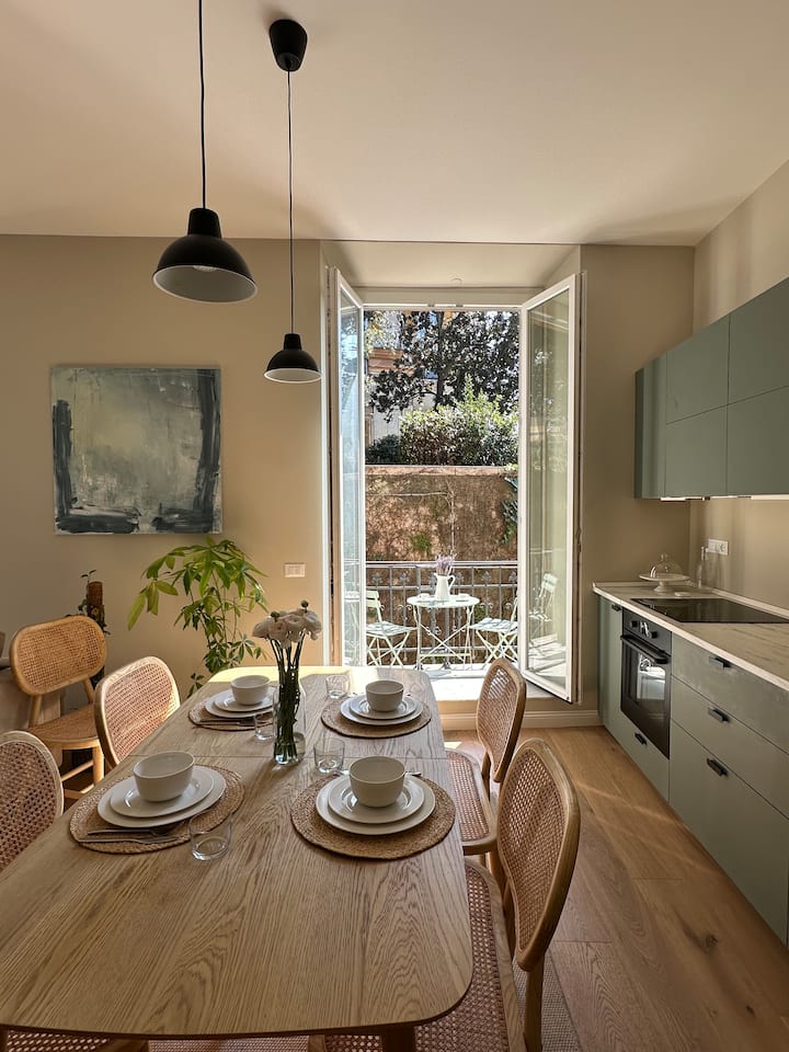 Quiet Central Design Flat - Генуя