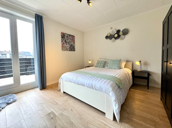 Lichtrijke Kamer Te Mariakerke - Ostend