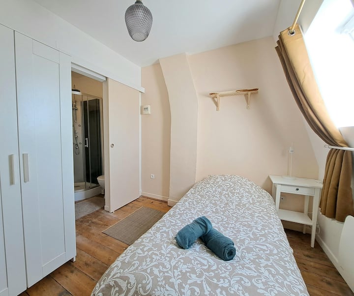 Jolie Studio Rénové Au Centre De Roubaix - Villeneuve-d'Ascq