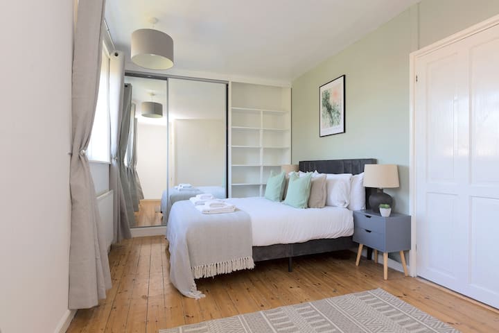 Cosy Room In Morden - Epsom