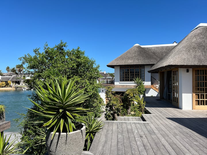 A Spacious Home On The St Francis Waterfront - Saint Francis Bay