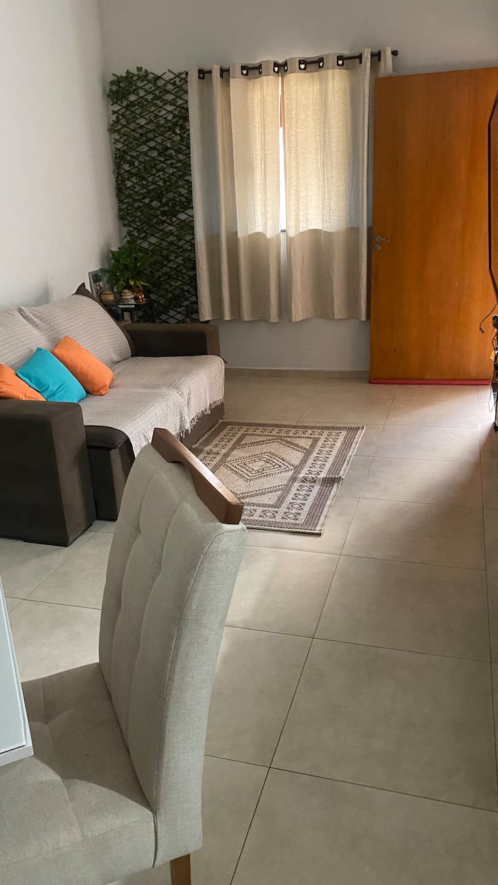 Casa Estadia Temporária Com Garagem Acomoda Até 6 - Araxá