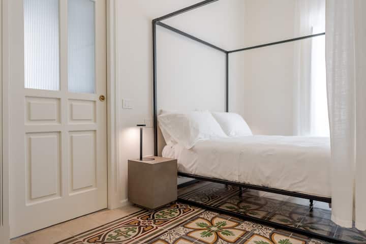 Garibaldi Luxury Suites | Graecalis - Noci
