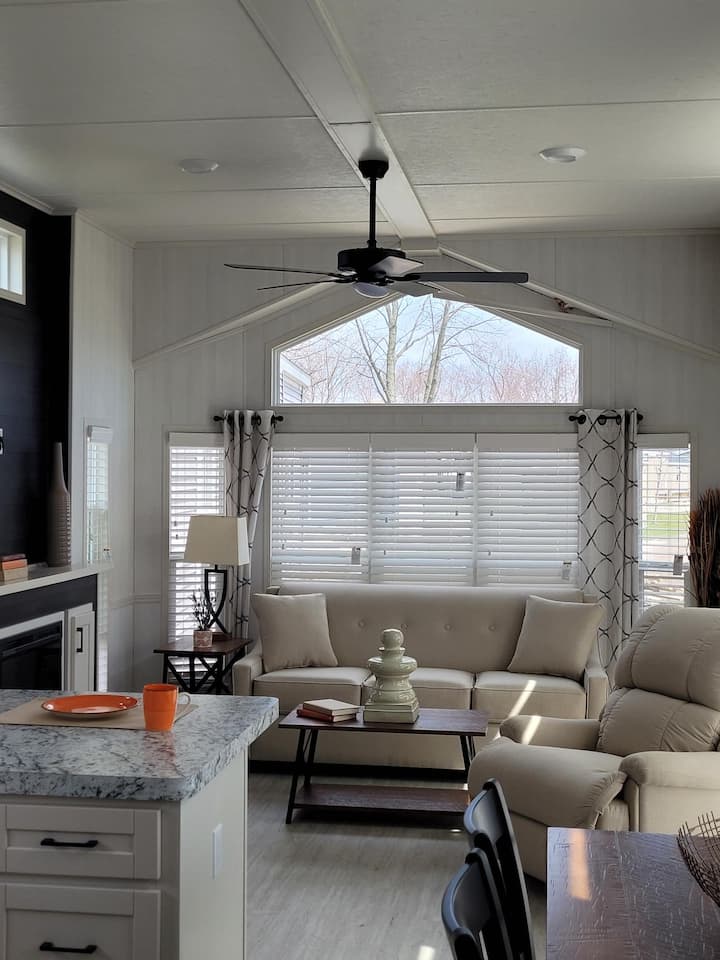 Rochester Place Resort 602 - Lakeshore