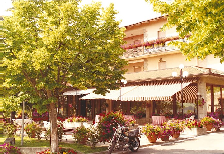Albergo Pizzeria Le Roncole - Lizzano In Belvedere