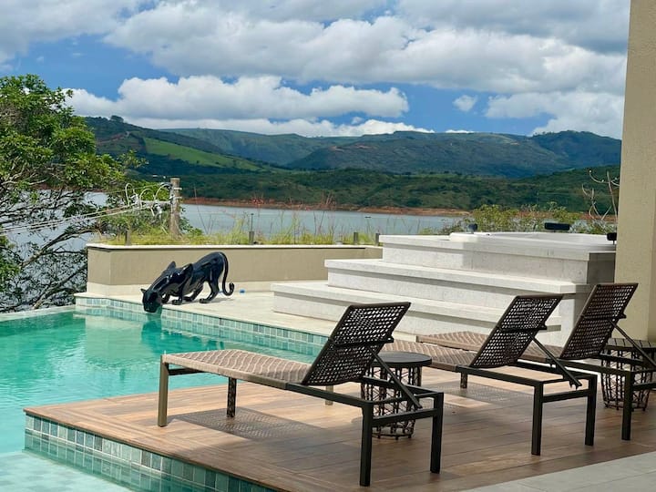 Casa Com Vista Para O Lago - Capitólio