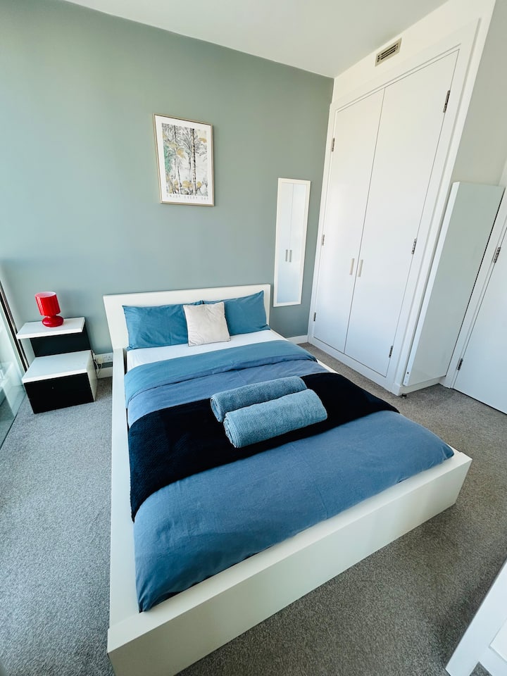 Birmingham City Centre, 1 Bedroom Apartment - Birmingham