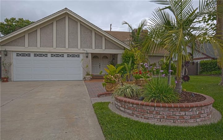 Move-in Ready Beautiful 4br 2ba Chino Home W Pool - Pomona, CA