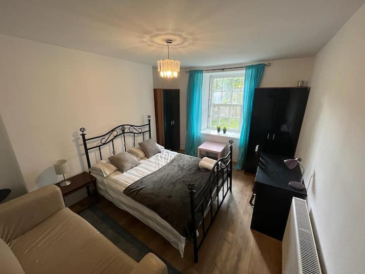Cosy Room Fantastic Location - Glasgow