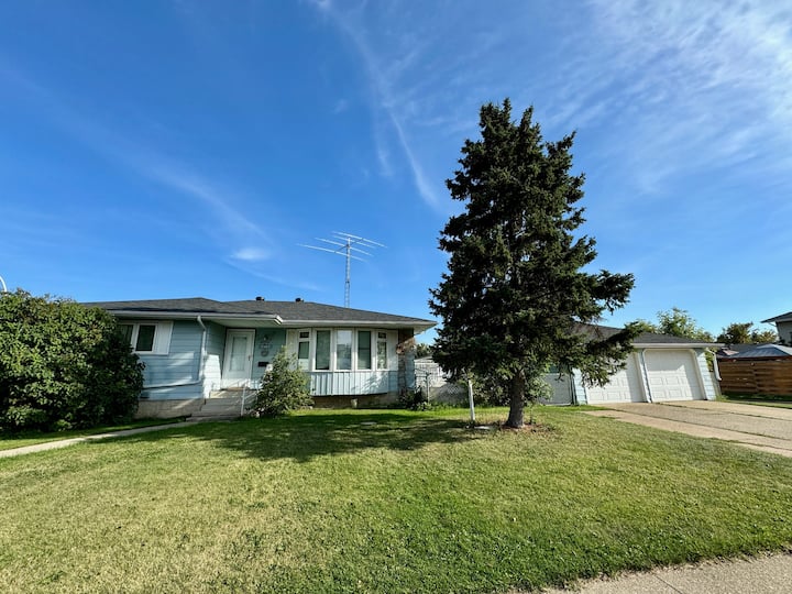 3bdr 1bath South Central Edm - Edmonton