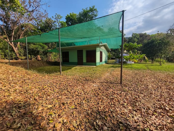 Montaña Coyolito - Playa Blanca, Costa Rica