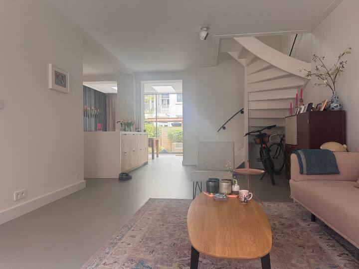 Beautiful Apartment In Amsterdam Oud-west. - Amsterdam