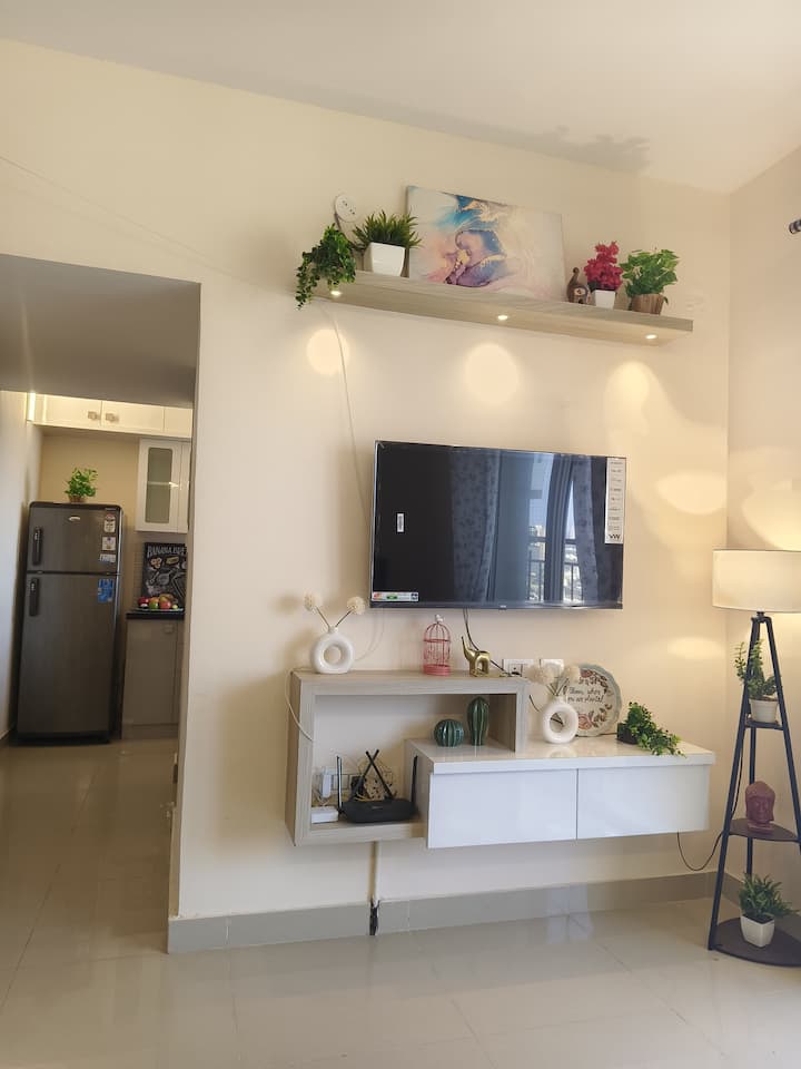 Modern 1 Bed 1 Bath Studio Apt. - Bangalore