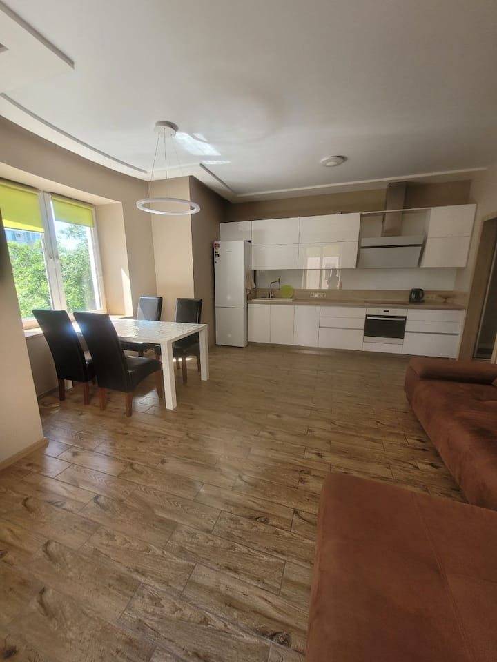 Квартира біля моря. Дві кімнати. - Черноморск